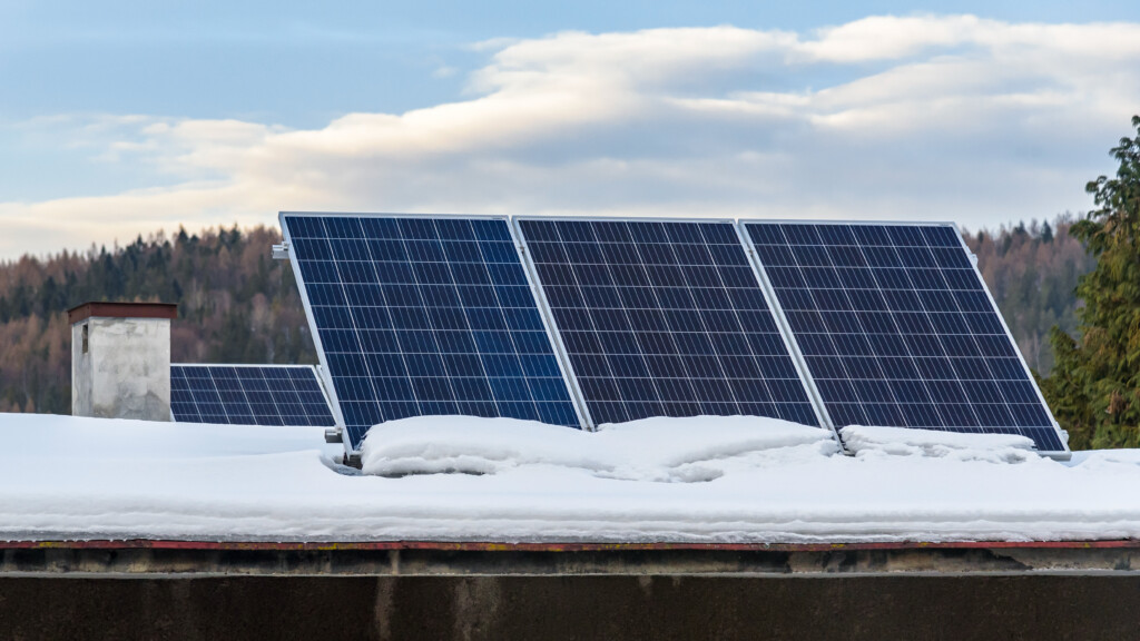 Midwest Solar Performance | Winter, Snow & Cold Weather